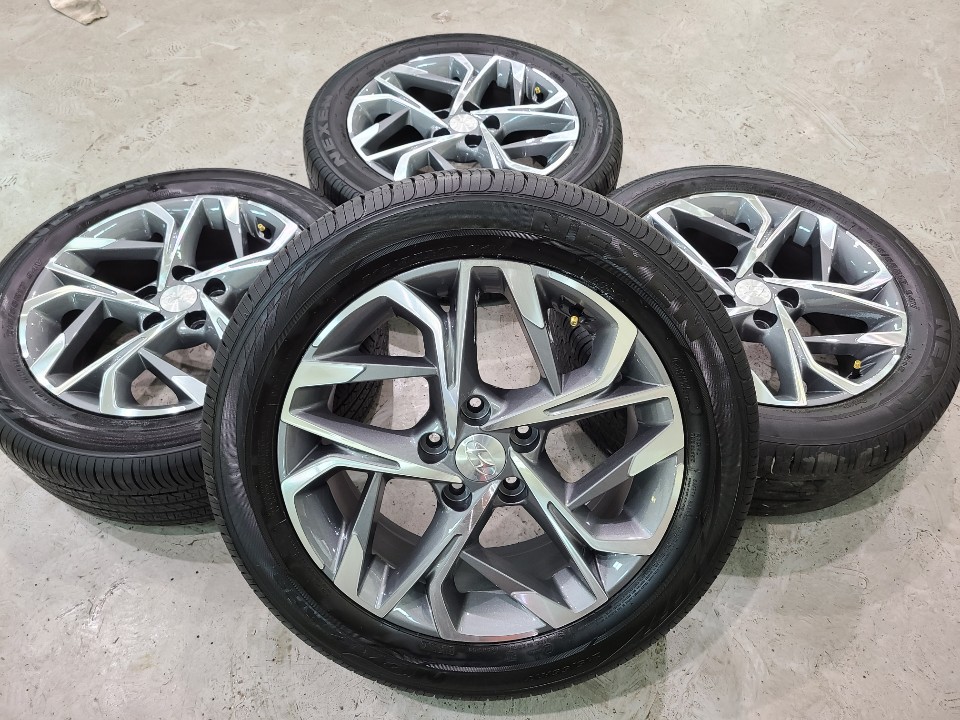 쏘나타 DN8 17인치 휠타이어 판매합니다 | 헬로마켓