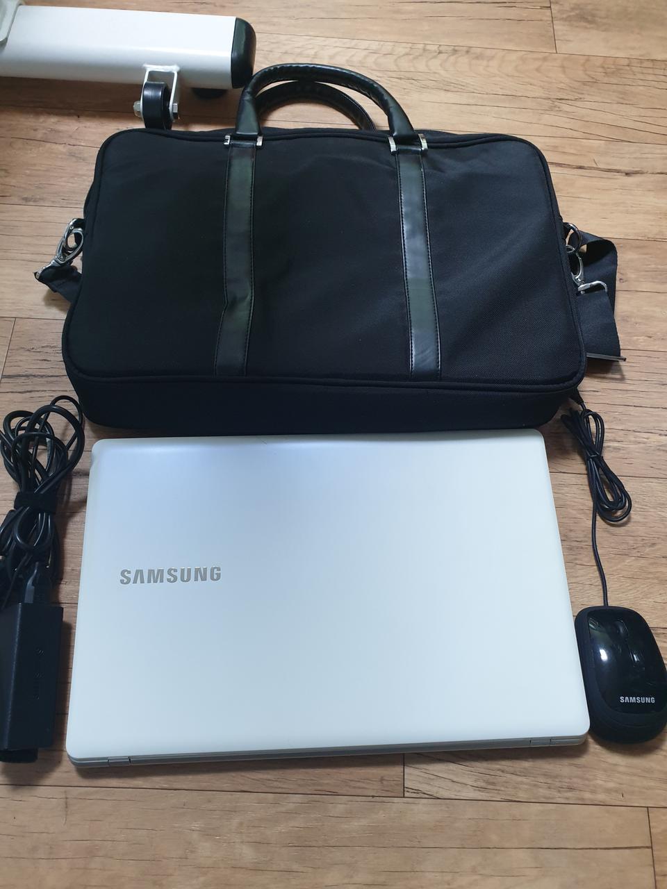 삼성노트북 NT500R5H-k23W | 세컨웨어(헬로마켓)