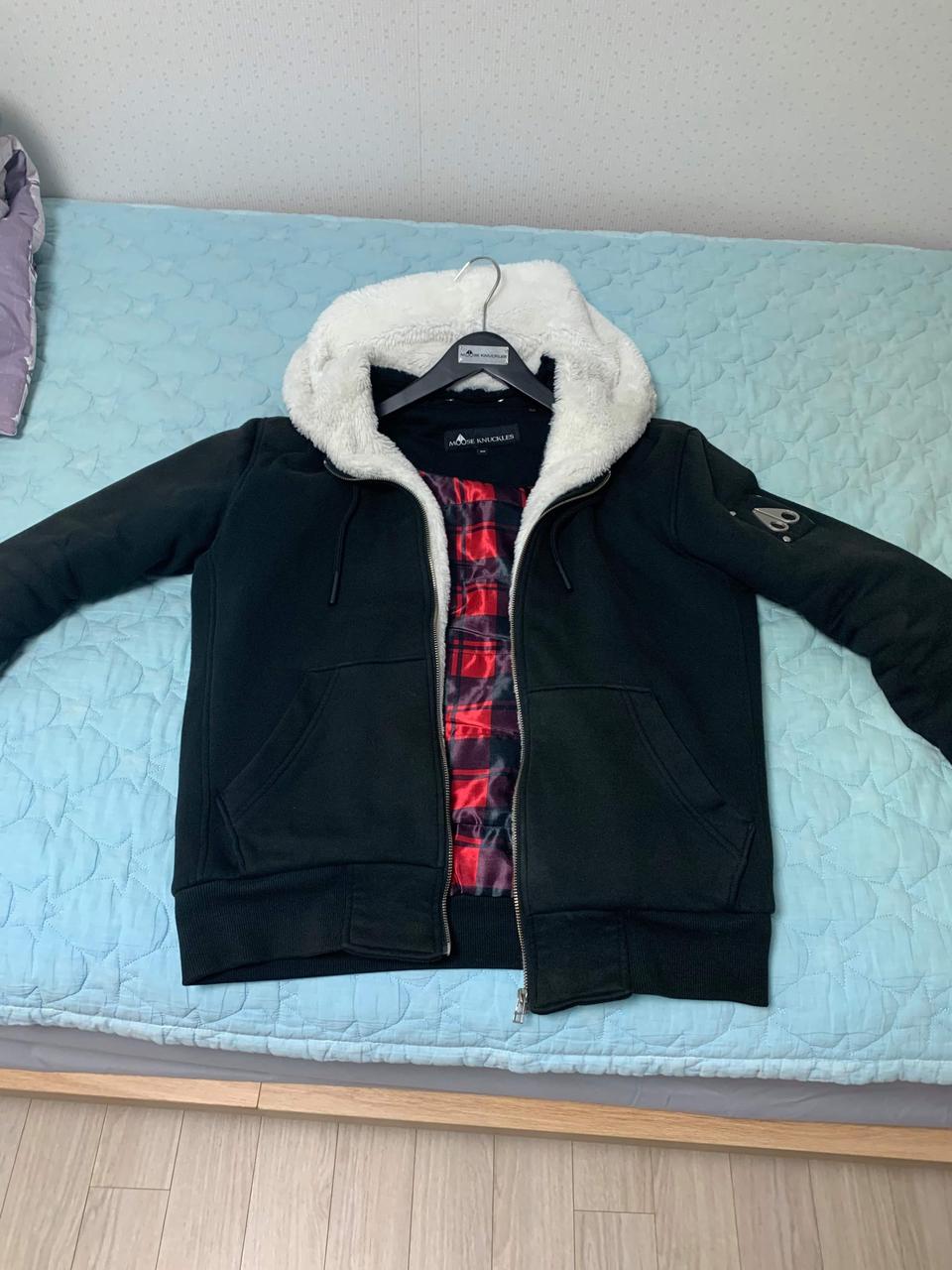 무스너클 버니스웨터 18FW M사이즈 급쳐합니다 | 세컨웨어