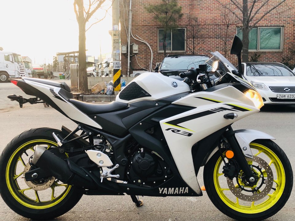 YAMAHA R3 18년식 급매합니다 | 헬로마켓