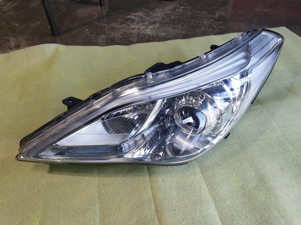 그랜저hg 헤드라이트 8핀 HID 운전석 7만5천원 | 헬로마켓