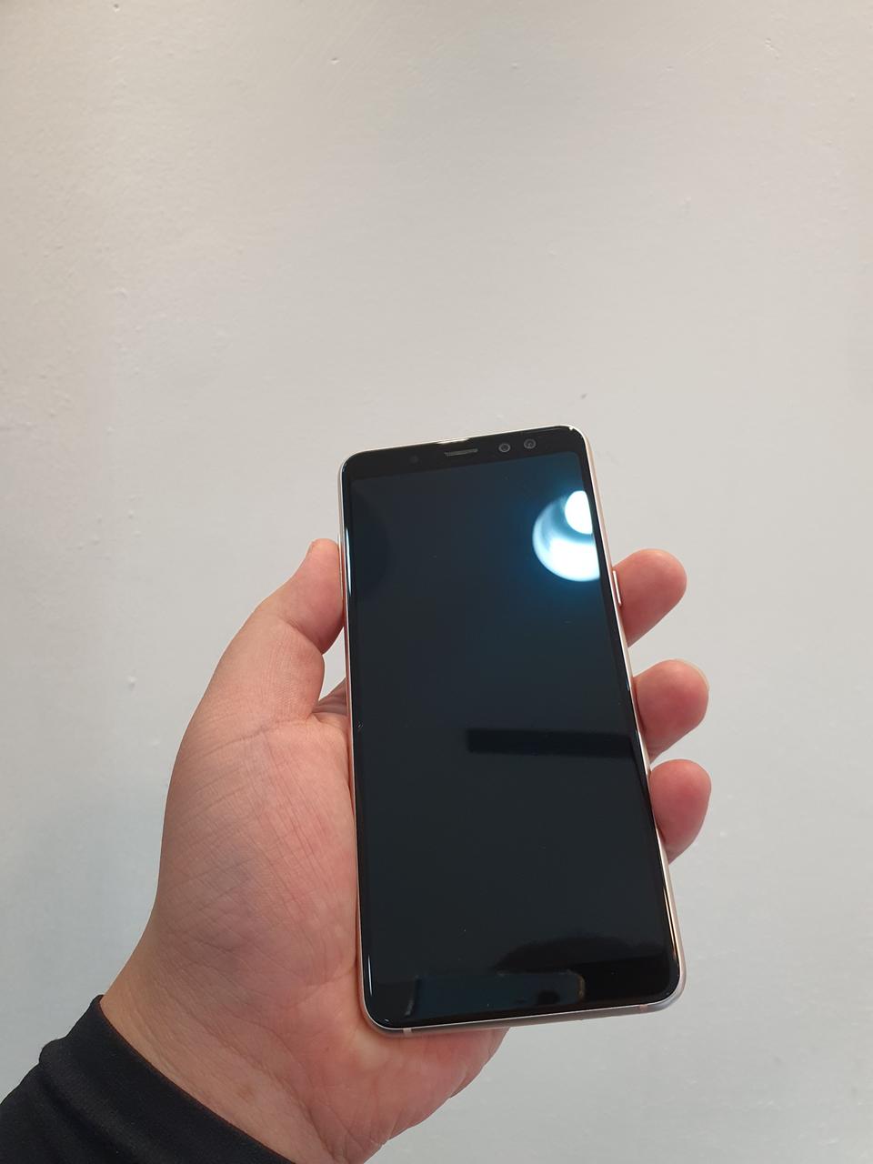 갤럭시A8 2018년형 32G | 헬로마켓