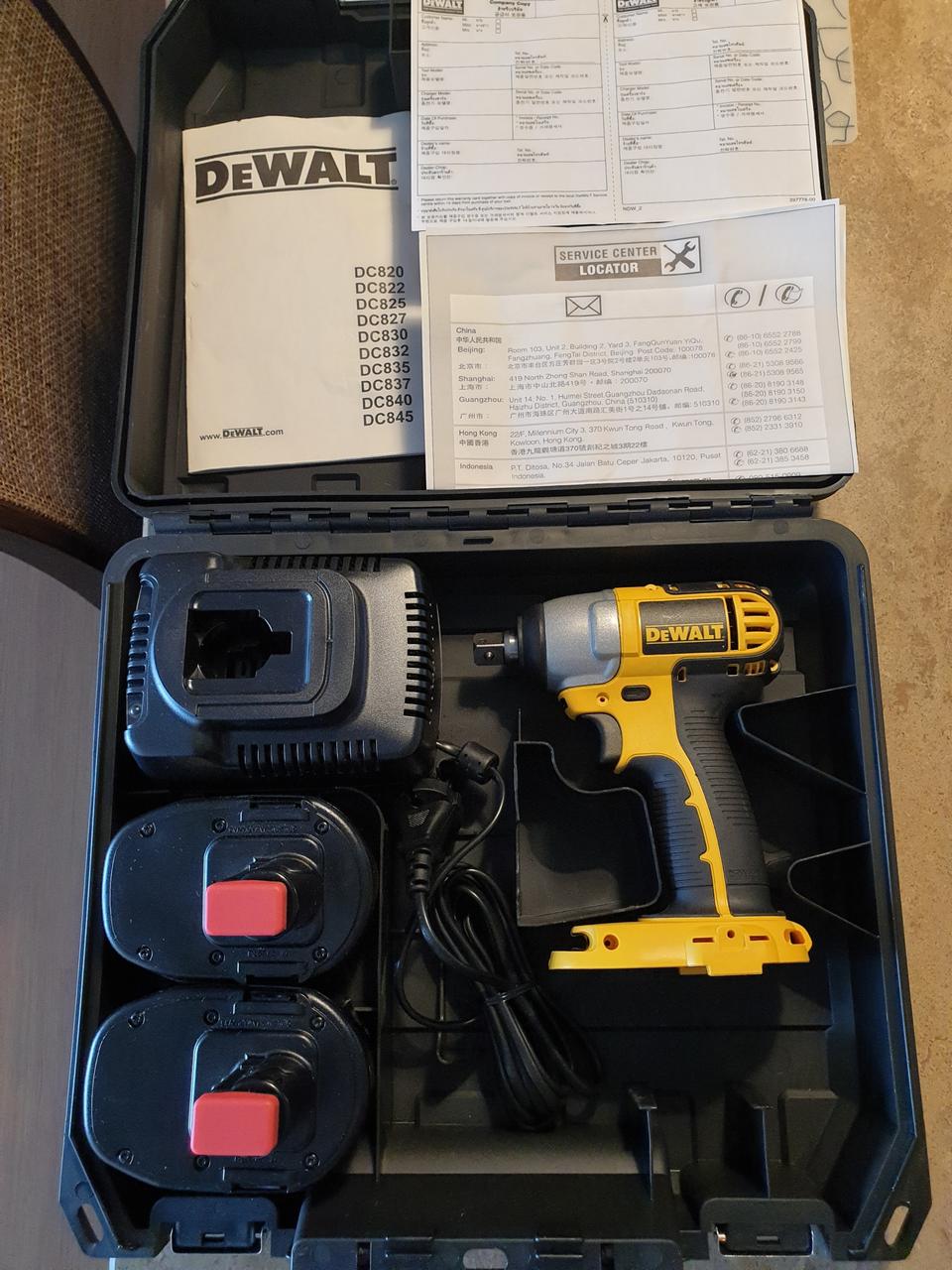 디월트 DC830 충전 임팩렌치 14.4볼트 | 헬로마켓