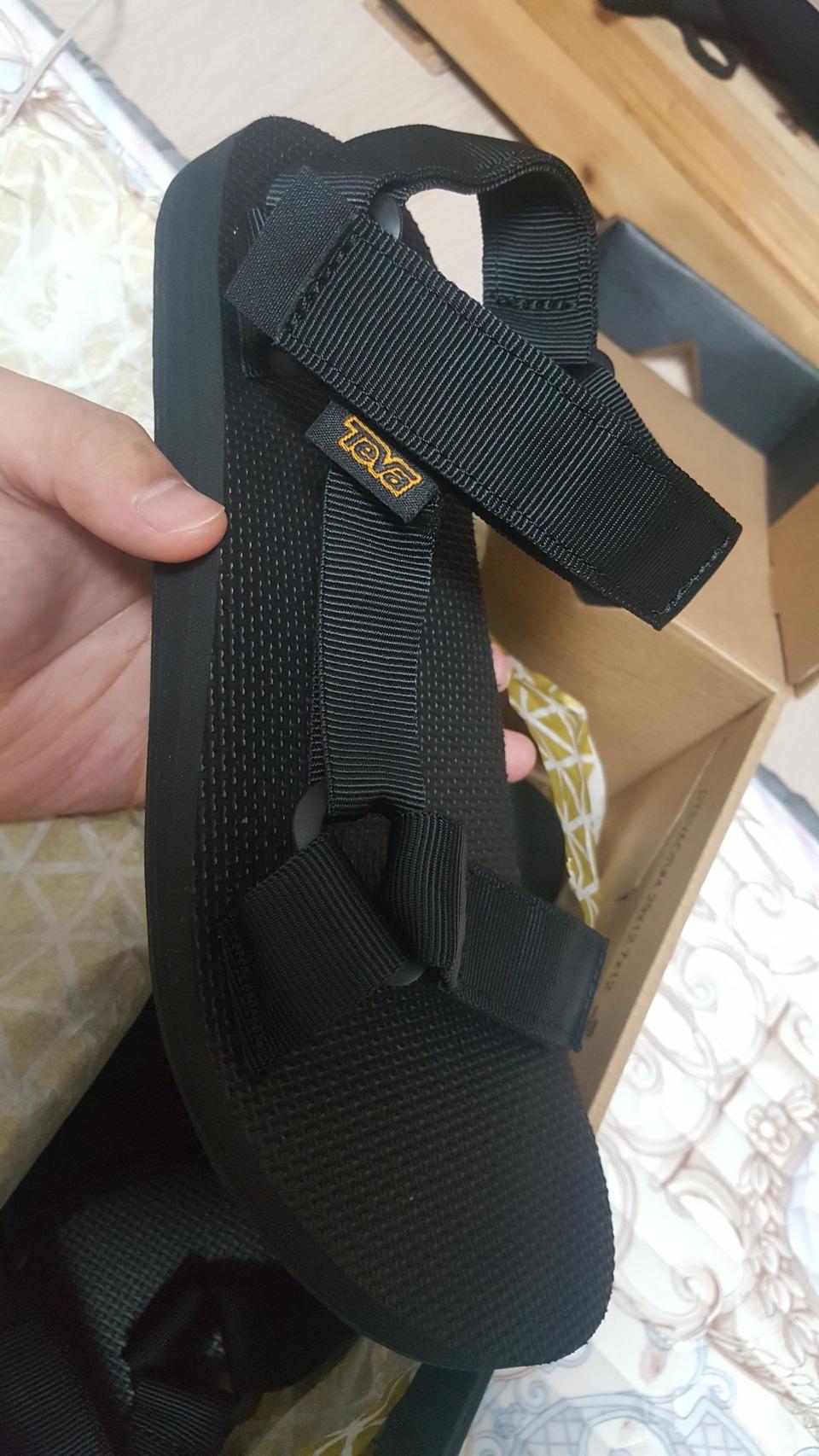 테바 여름 샌들 풀박스 새제품 us7 (245-255... | 헬로마켓