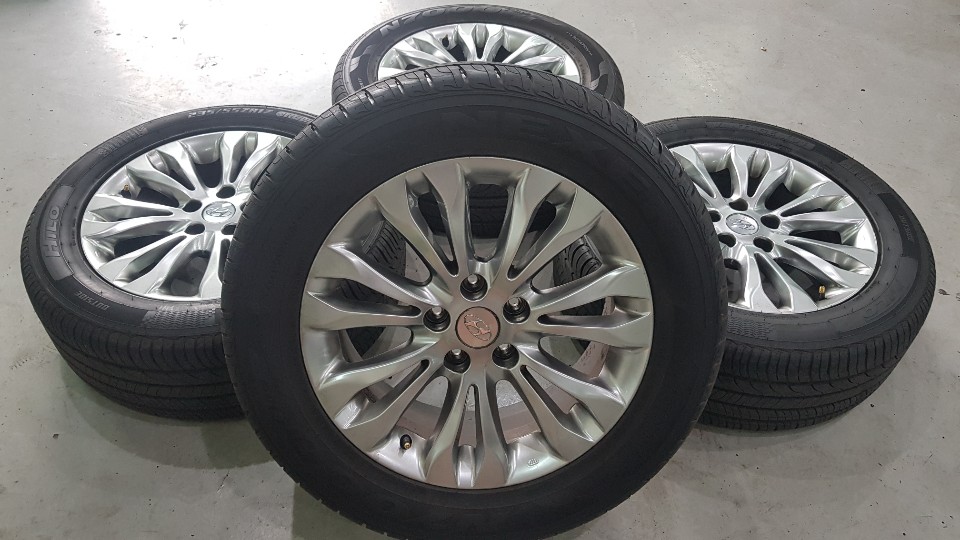 그랜져TG 더럭셔리 17인치 휠타이어 판매합니다 | 헬로마켓