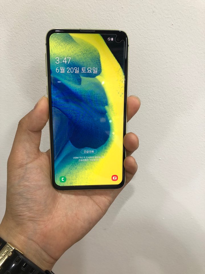 갤럭시S10E(128GB 카나리아옐로우)판매합니다 | 헬로마켓