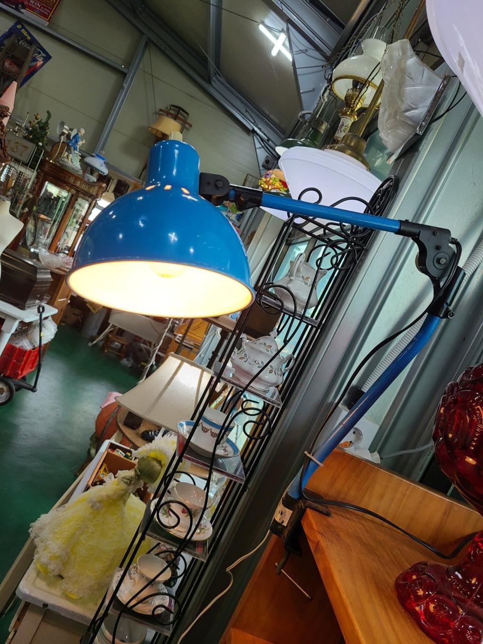 빈티지 파랑색 관절 스텐드 | 세컨웨어(헬로마켓)