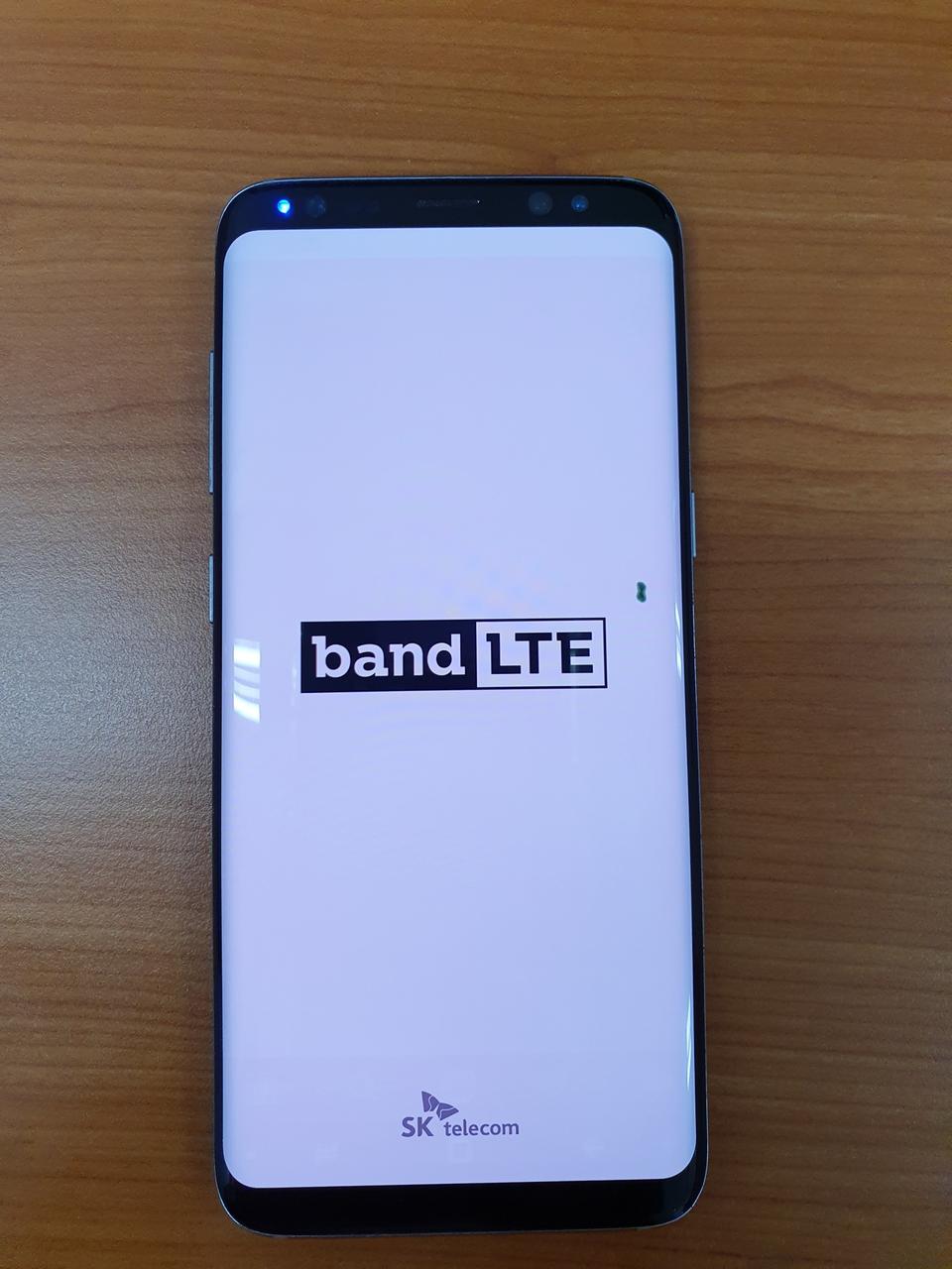 skt s8 오키드그레이 판매합니다. 64g | 헬로마켓