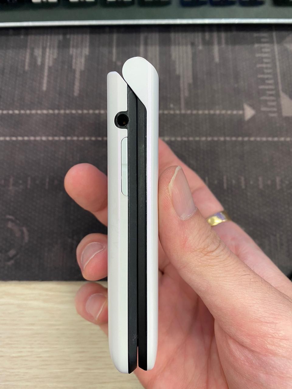 LG Y120 폴더폰 SKT통신 효도폰,공신폰 / 선... | 헬로마켓