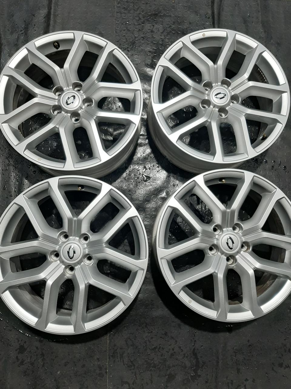 qm6 18인치순정휠 | 헬로마켓