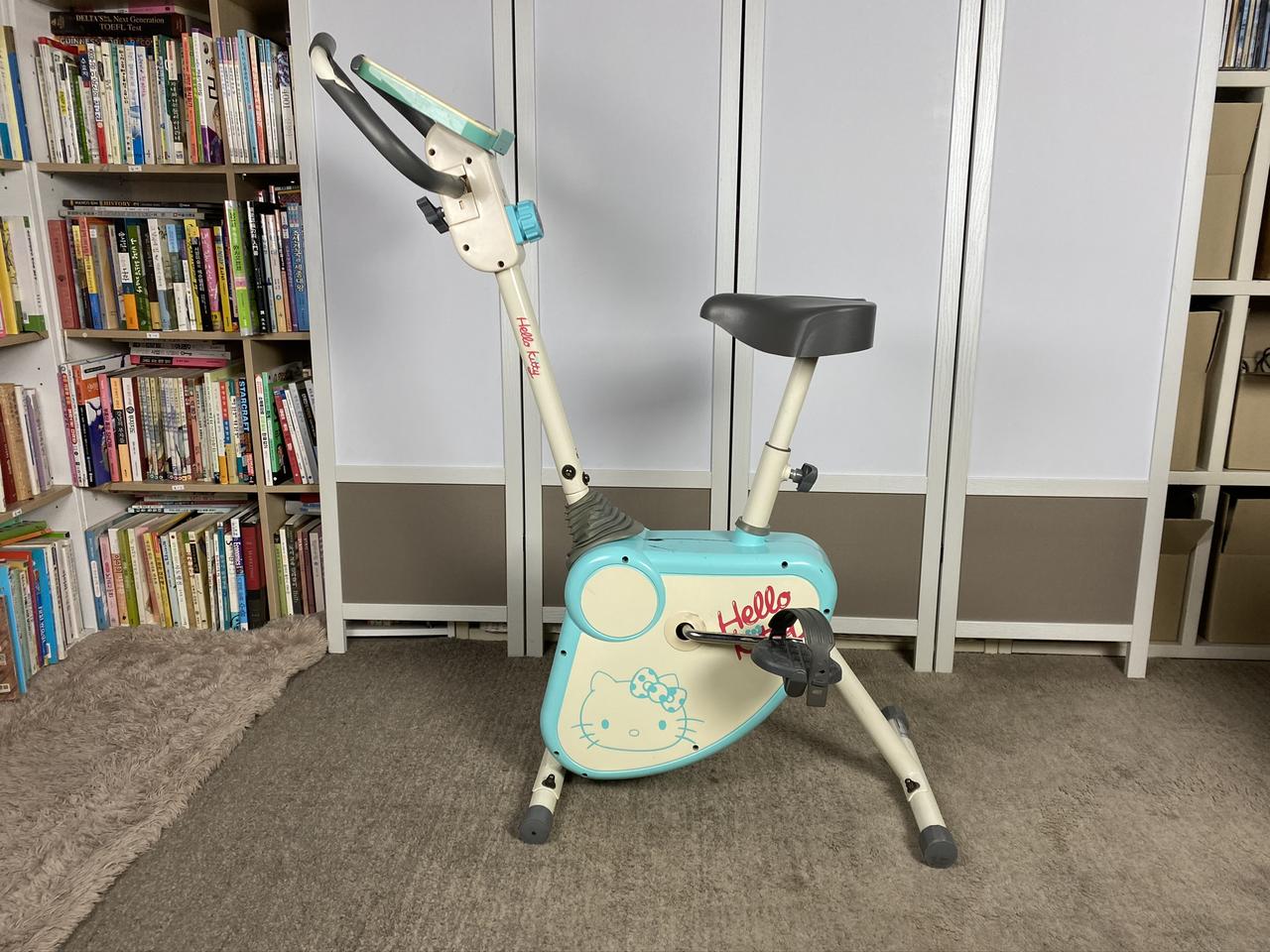 헬로키티 엑스바이크 실내자전거 | 헬로마켓
