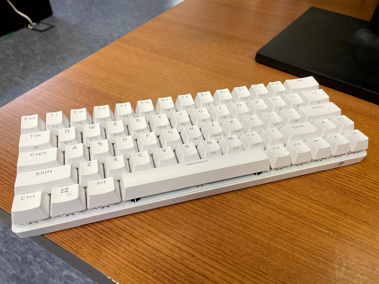 블리츠울프 BW-KB1 유/무선 블루투스 키보드 63... | 헬로마켓