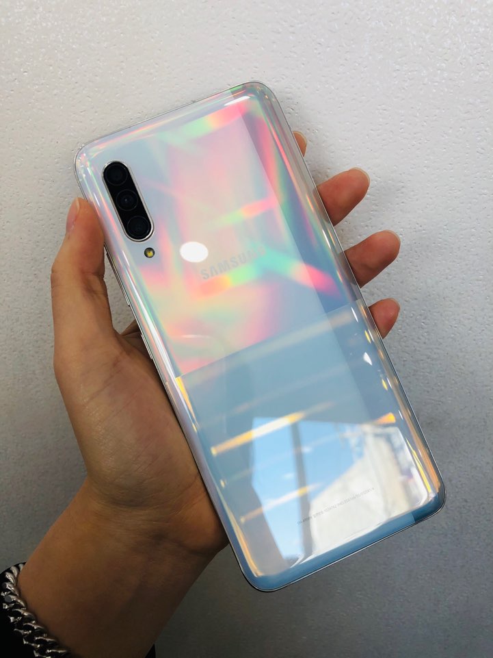 갤럭시 A90 SK 화이트 128GB A급 판매합니다... | 헬로마켓