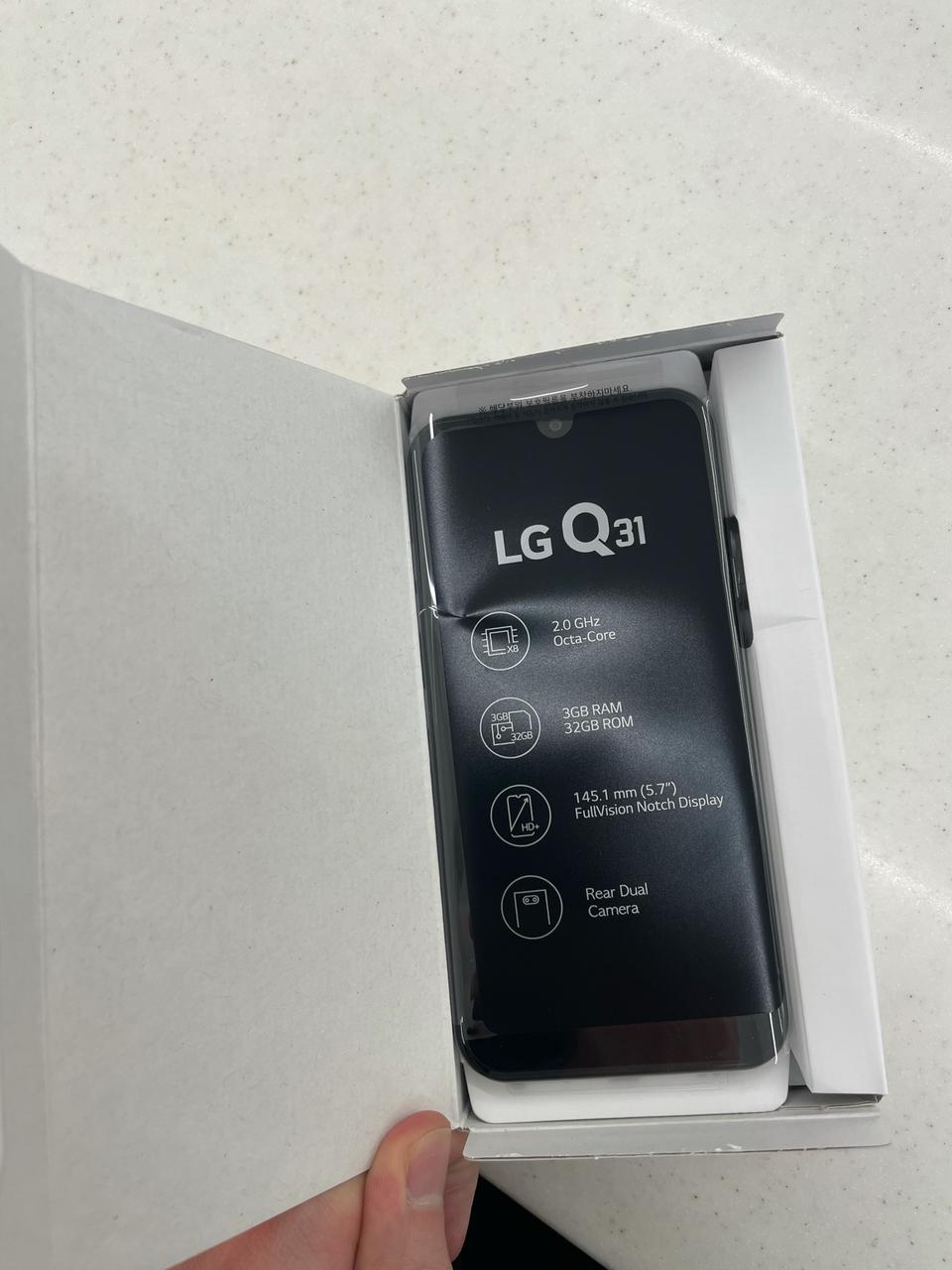 엘지 LG Q310 실버 32GB 새상품 팝니다 | 헬로마켓