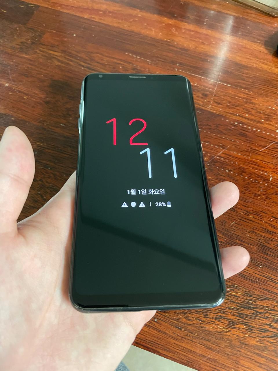 LG V30 64G 블랙 공기기 판매합니다 | 세컨웨어(헬로마켓)