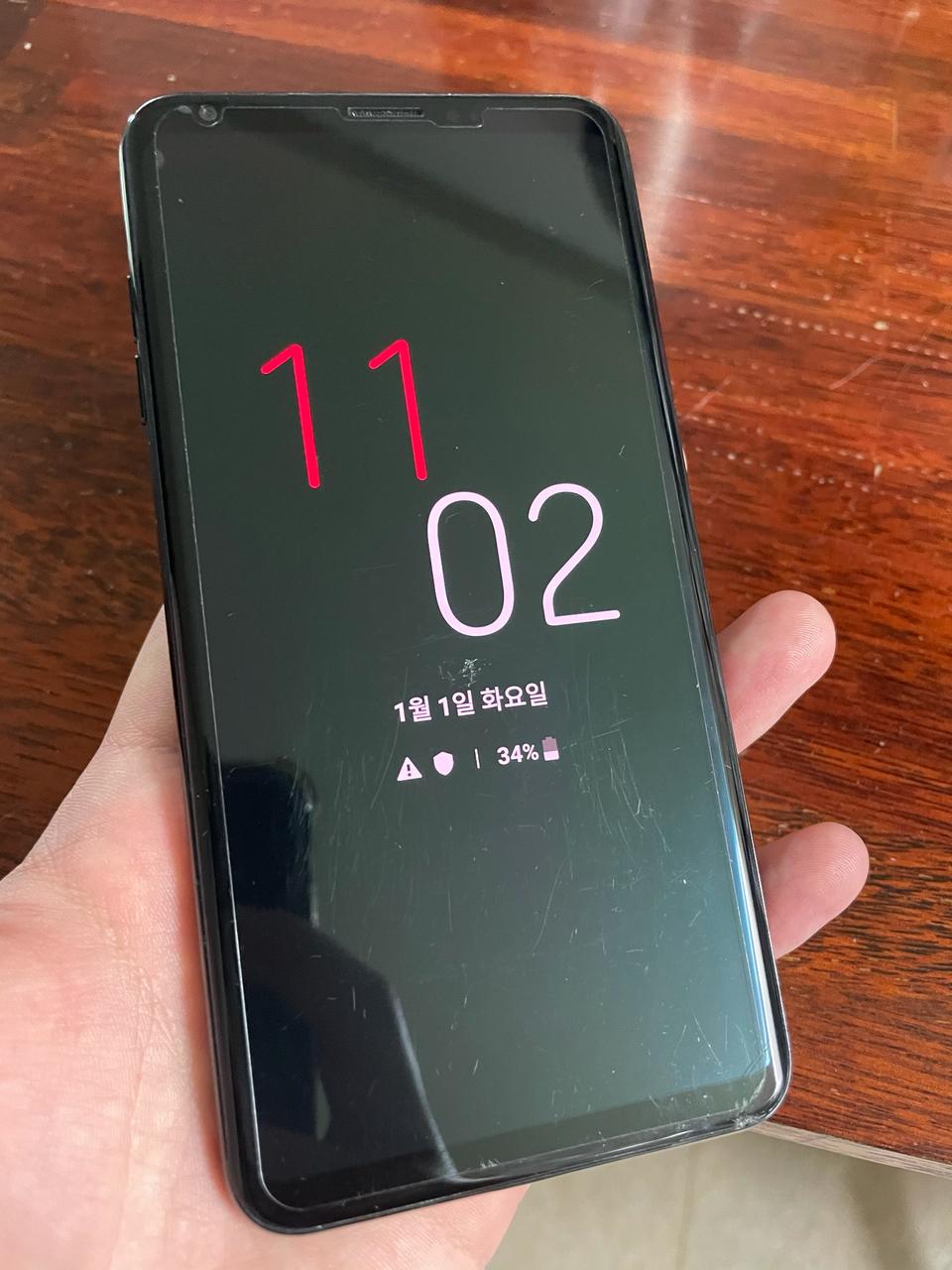 LG V30 64G 블랙&블루 공기기 판매합니다~! | 헬로마켓