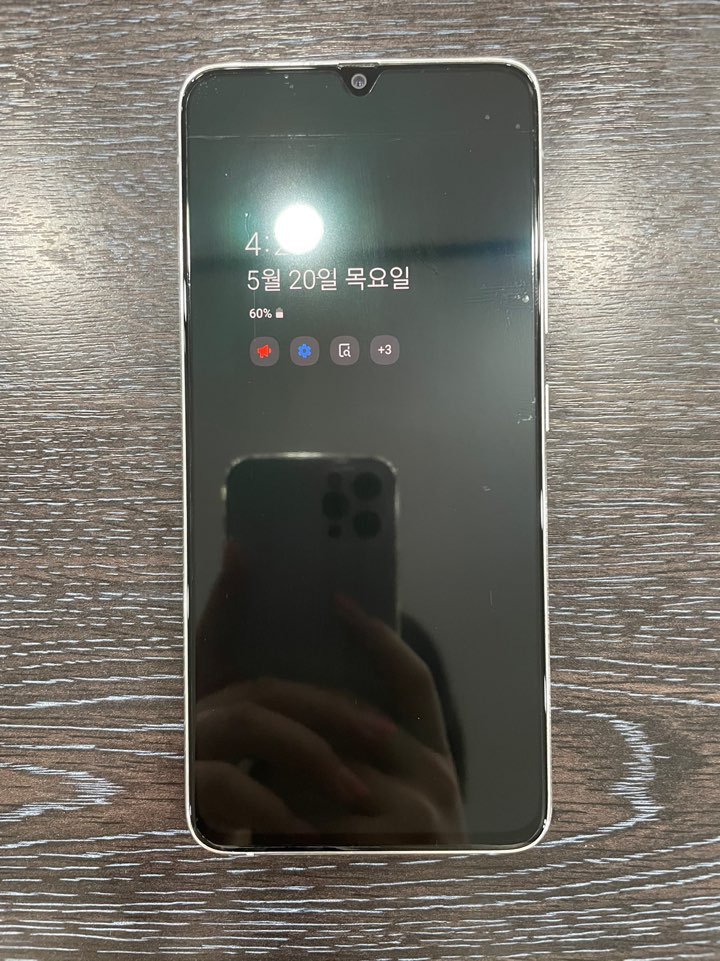 [판매] A90 (A908) 128GB 화이트 15만원 | 세컨웨어(헬로마켓)