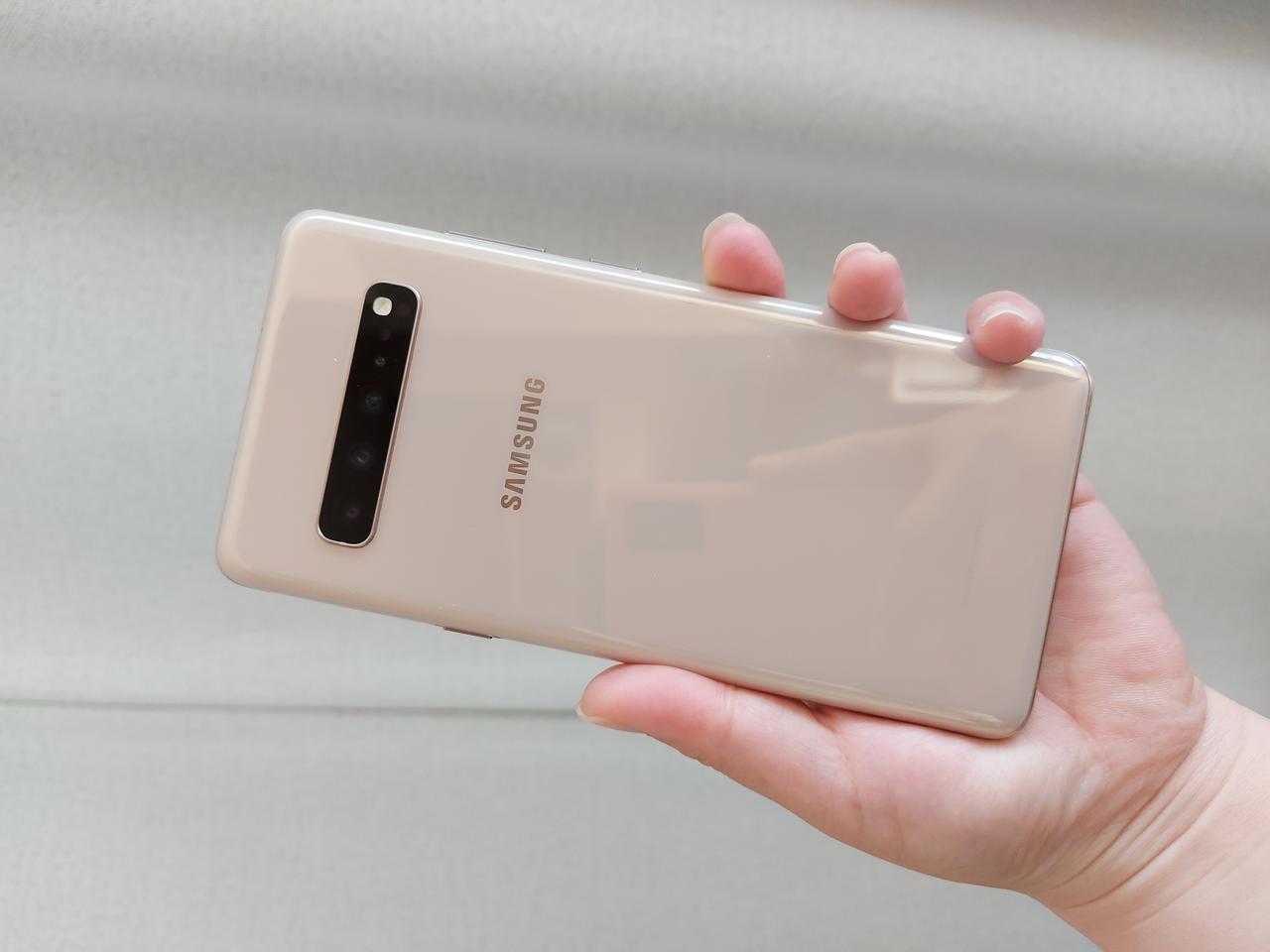 갤럭시S10 5G [A급] 256GB 로얄골드 G97... | 헬로마켓