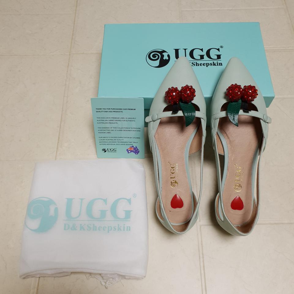 UGG 체리 플랫 US8(245~250) | 헬로마켓