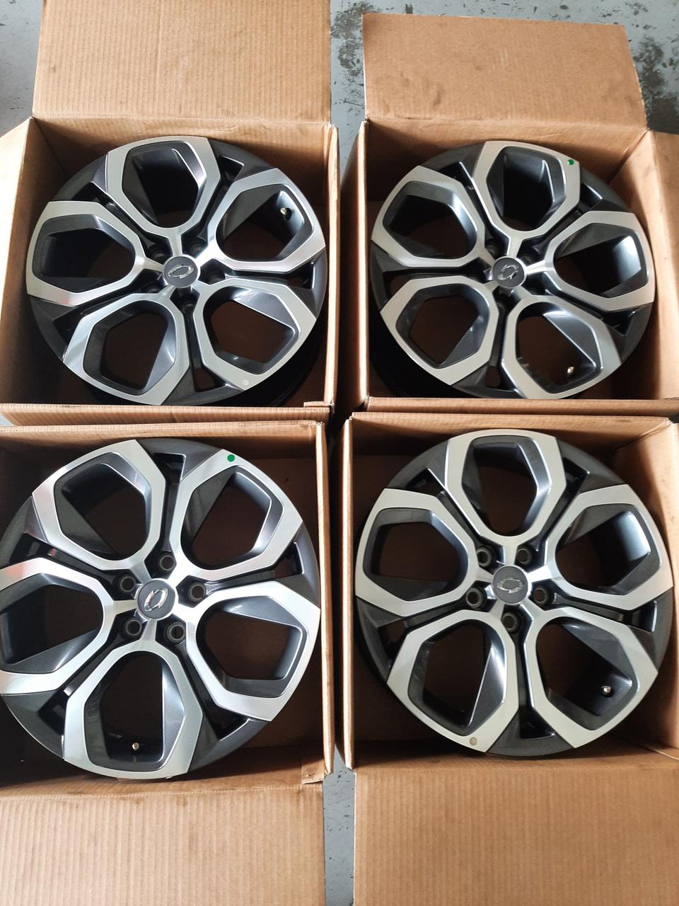 르노삼성 xm3 18인치무기스임판급휠 | 헬로마켓