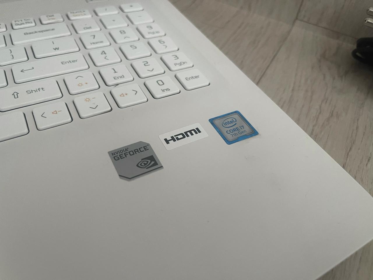 LG 울트라 노트북 15.6” (LG15U47) | 헬로마켓