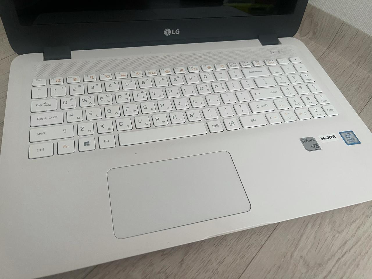 LG 울트라 노트북 15.6” (LG15U47) | 헬로마켓