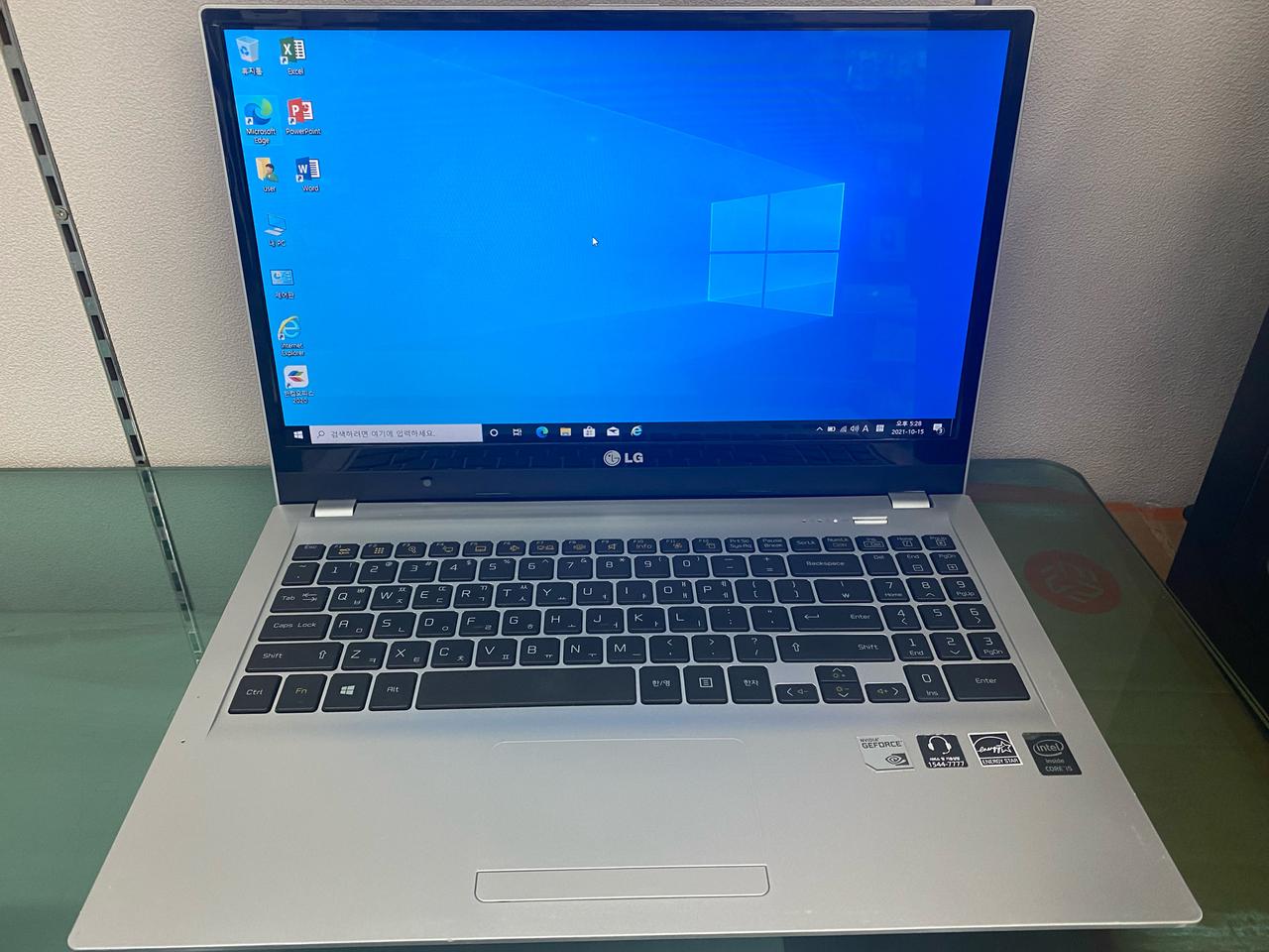 LG 15U53. 15.6인치 노트북. i5-4200U | 헬로마켓