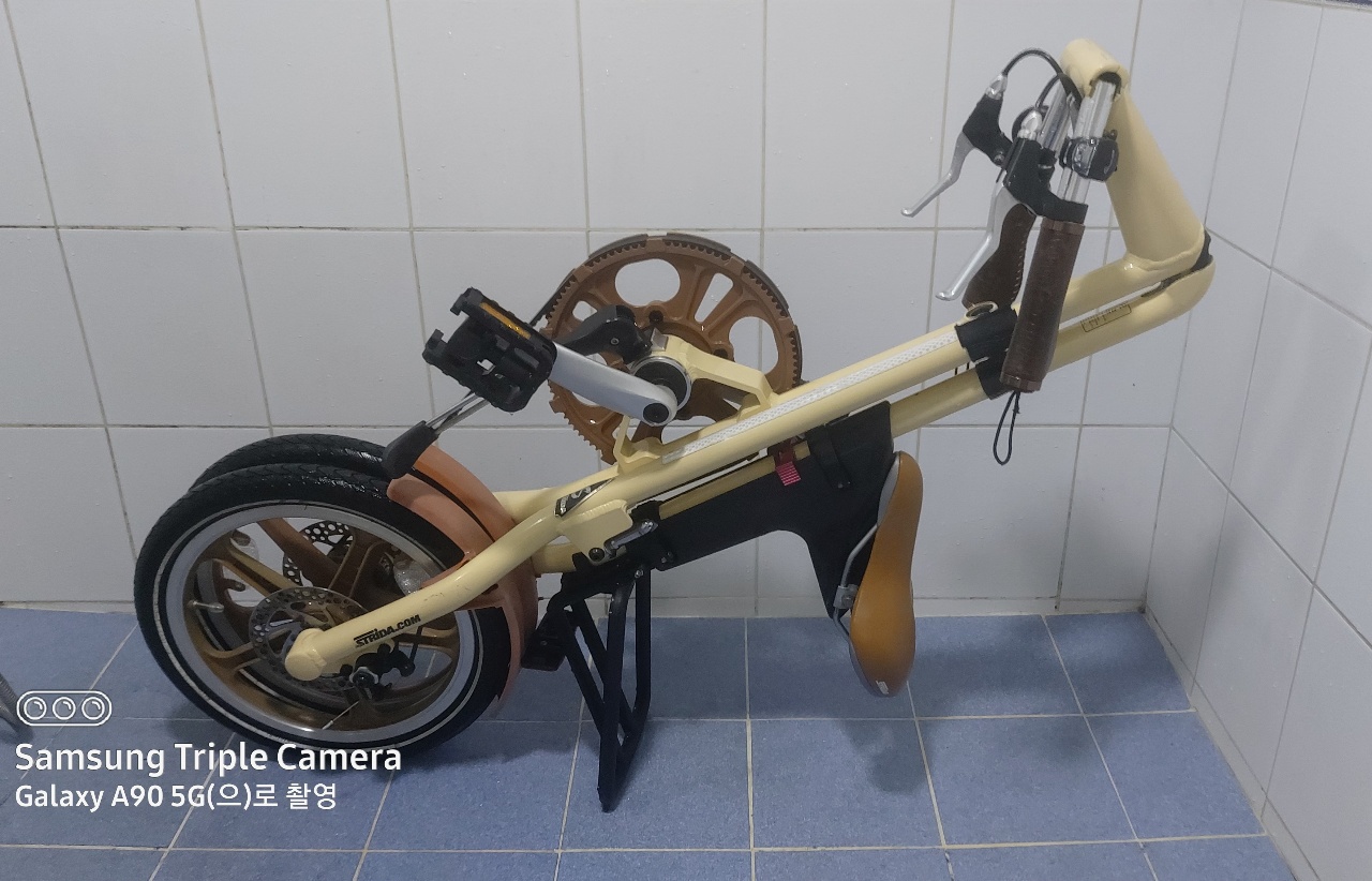 스트라이다 QR16인치 | 헬로마켓