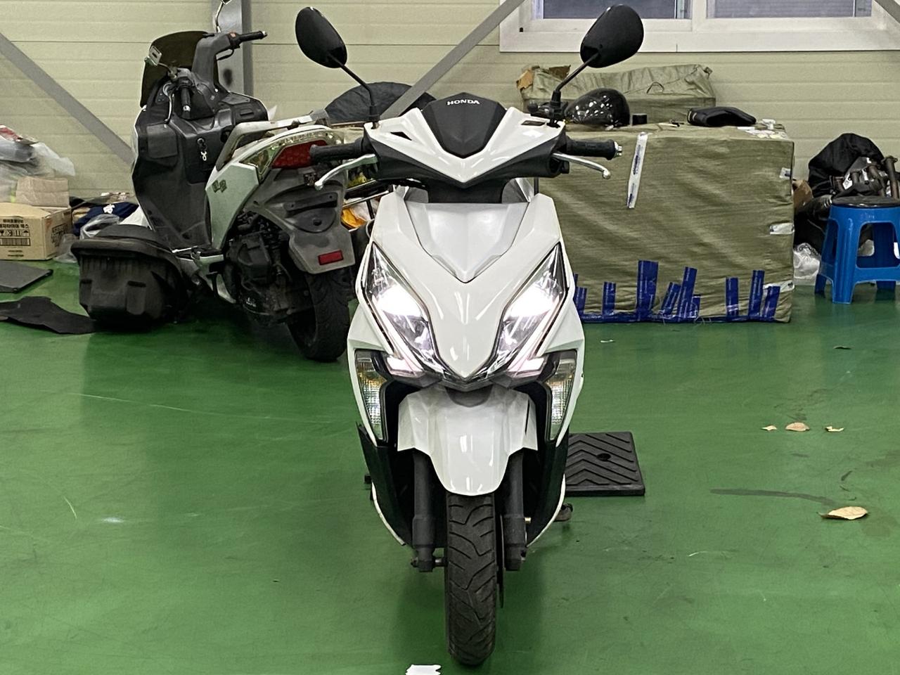 혼다 엘리트125 2018년형 40.000KM 화이트... | 헬로마켓