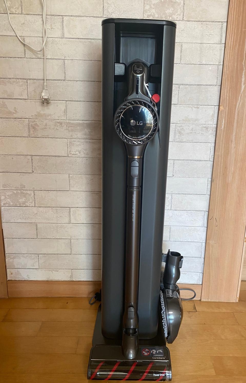 LG오브제 A9S 올인원타워 무선청소기 | 헬로마켓