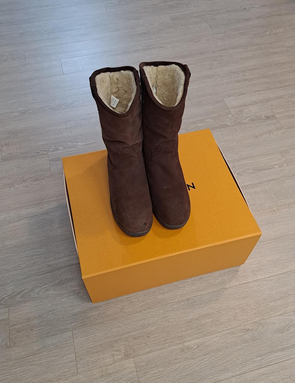 피오루치 양털 부츠 | 헬로마켓