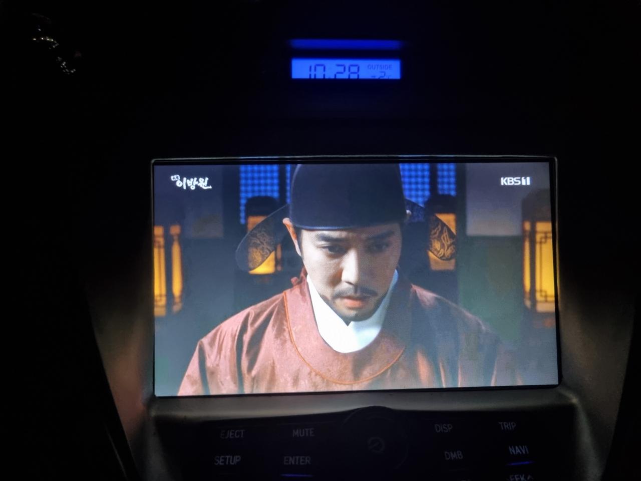 내차안에 테블릿 아트뷰 m2c 8000w | 헬로마켓