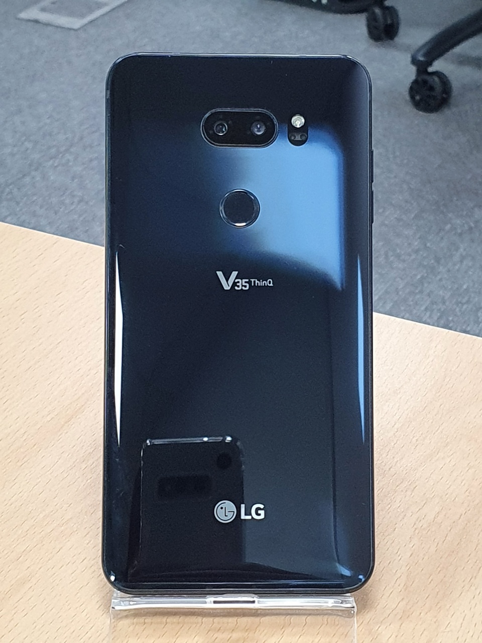 LG V35 64GB--109812 | 세컨웨어(헬로마켓)