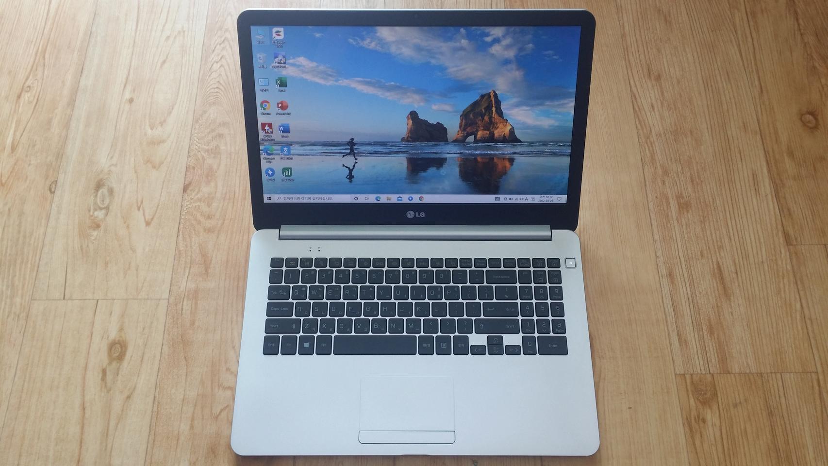 LG 15U340 펜티엄 N3540 쿼드코어 4G S... | 세컨웨어(헬로마켓)