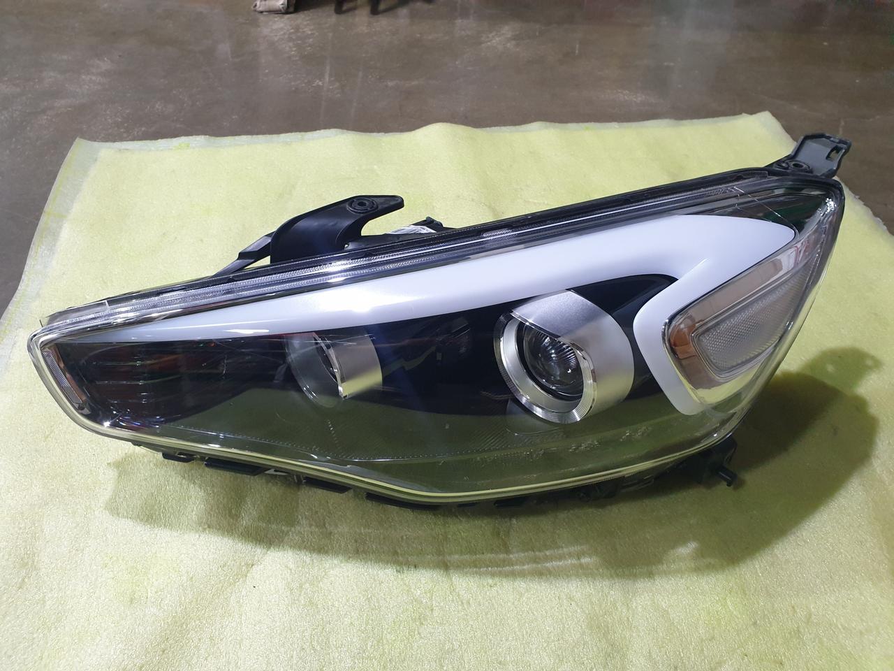 더뉴K7 HID 9핀 헤드라이트 운전석 완품 17만원... | 헬로마켓