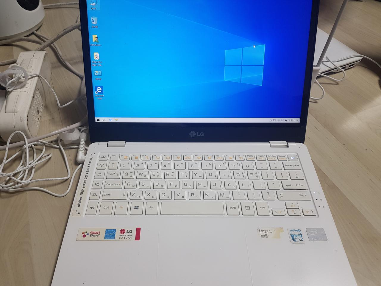 LG 울트라북 Z360 i3노트북팝니다 (하자있음) | 헬로마켓