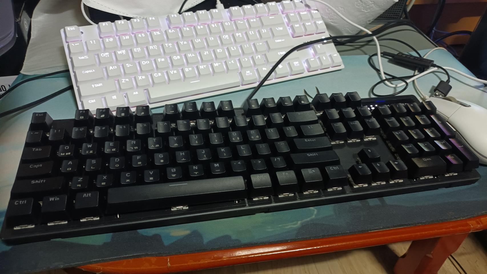 앱코 해커 K560 갈축 기계식 키보드 팝니다 | 헬로마켓