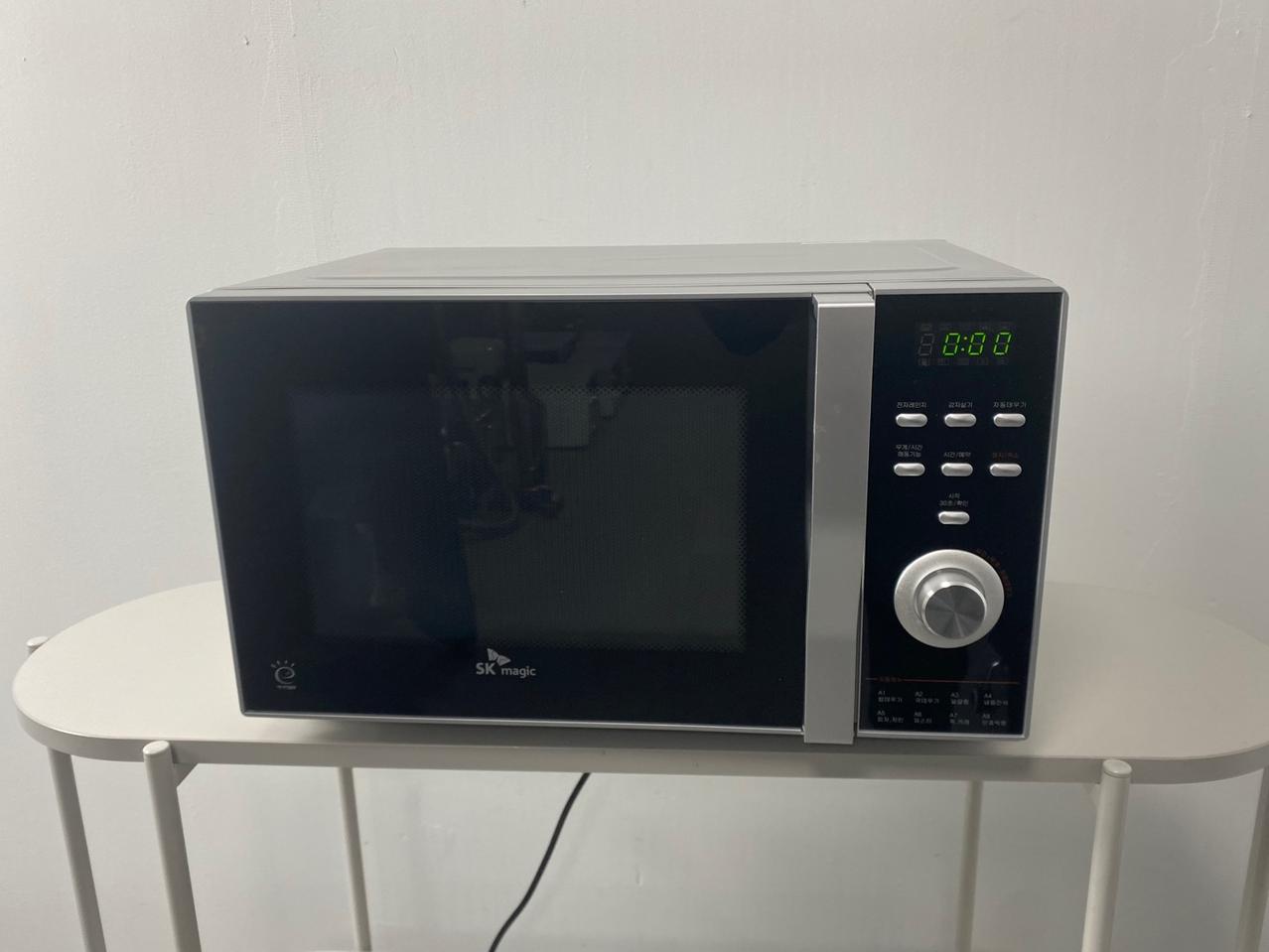 깨끗하고 성능좋은 SK매직 전자레인지 23리터 MWO... | 헬로마켓