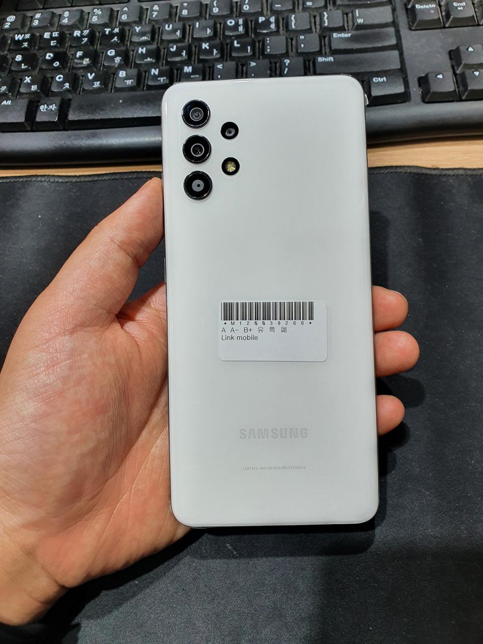 A32 화이트 64기가 38266 | 헬로마켓