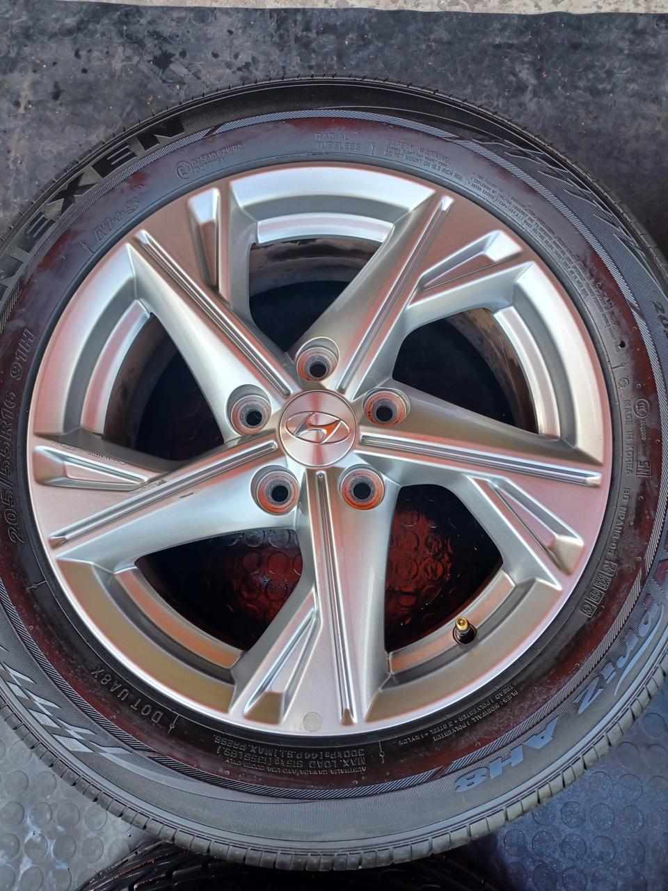 아반떼 k3용 16인치휠타이어 | 세컨웨어