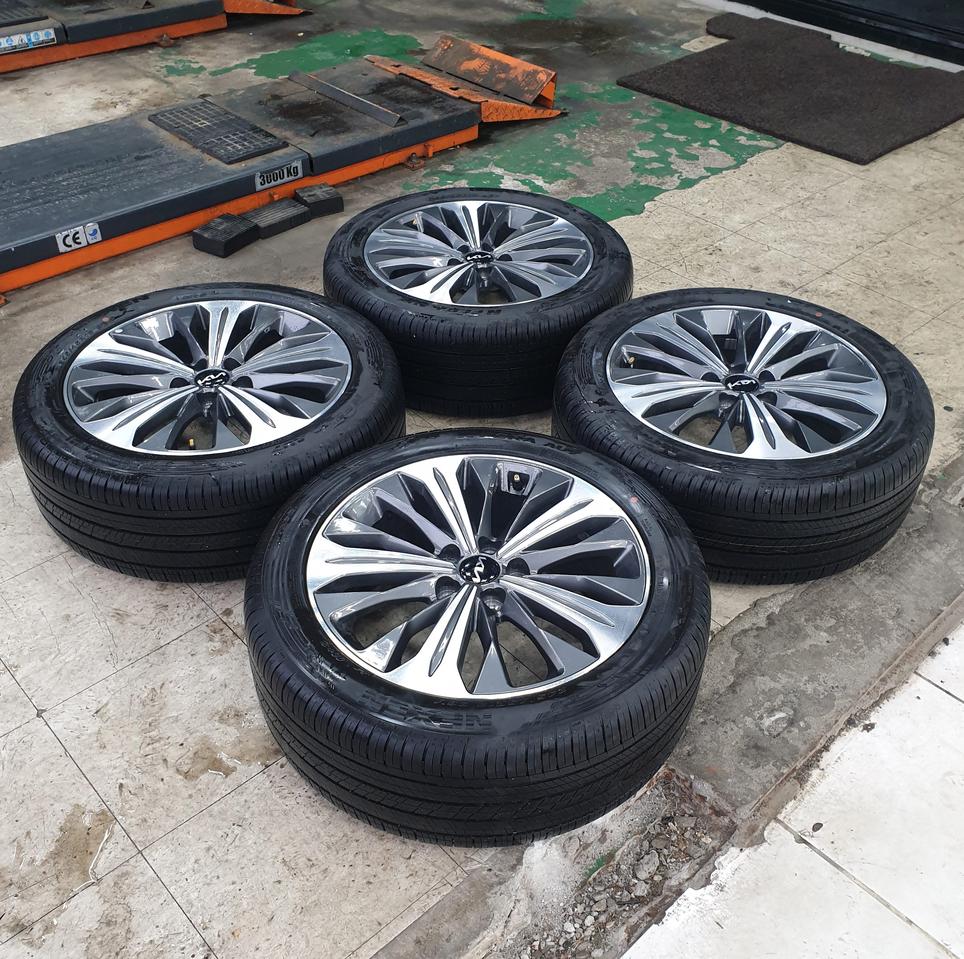 K8 18인치 휠 + 넥센 245 45 18 타이어를... | 헬로마켓