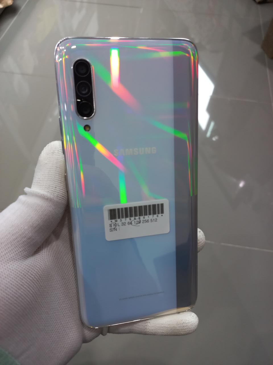 갤럭시A908 128기가 화이트 팝니다 | 헬로마켓