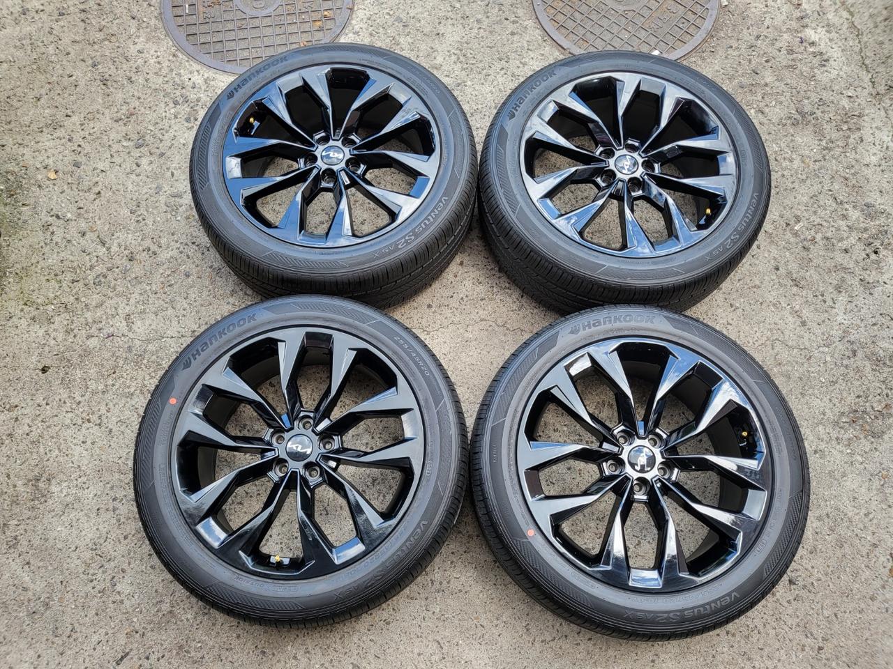 쏘렌토MQ4 20인치 신품급 블랙휠 새타이어 휠타이어... | 헬로마켓