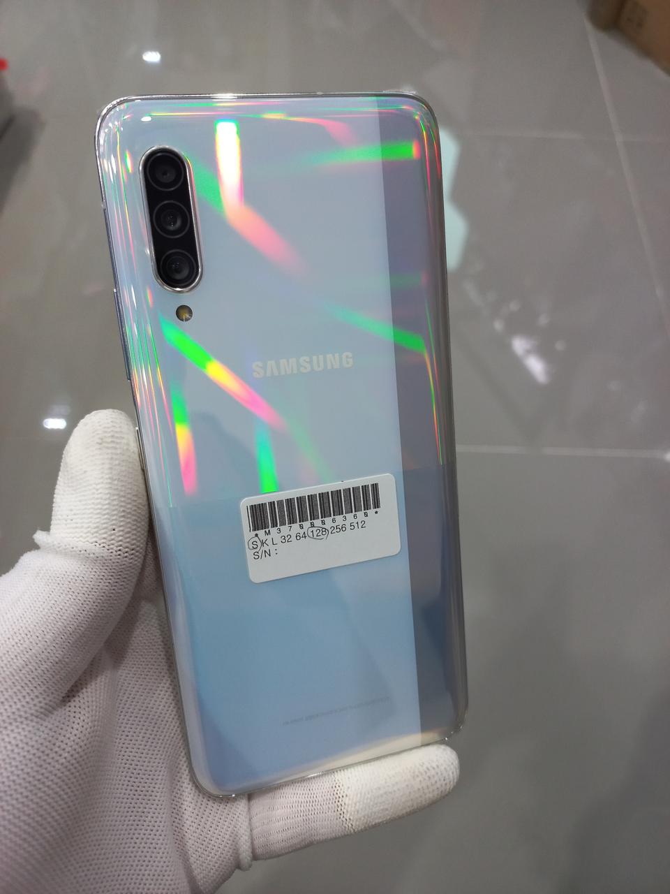 갤럭시A90 128기가 화이트 팝니다 | 헬로마켓