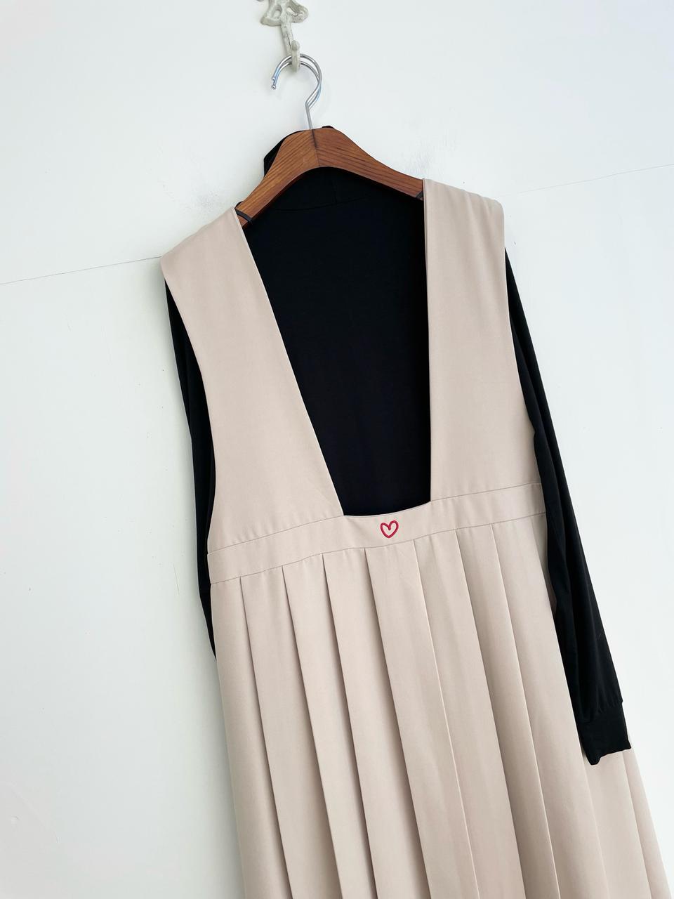 베이지 하트 롱 원피스 | 세컨웨어(헬로마켓)