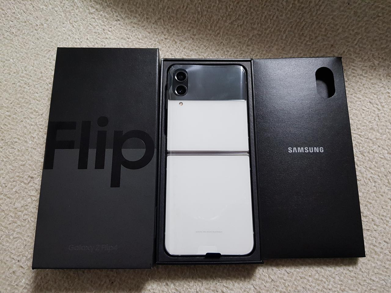 LG 갤럭시 Z플립4 5G 화이트 256G 구성품 미... | 헬로마켓