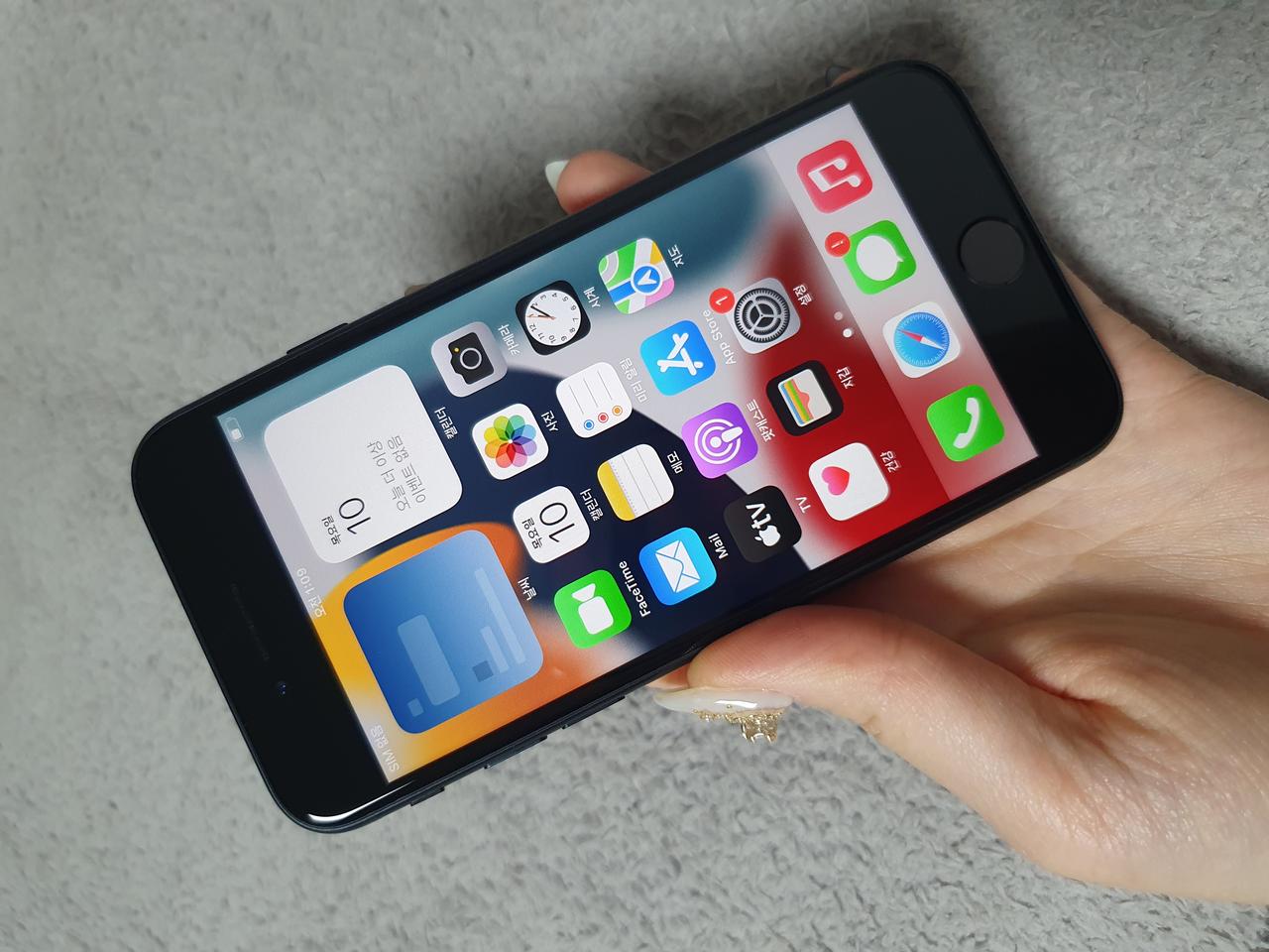 아이폰SE3 미드나이트 256G 깨끗한A급 판매합니다... | 헬로마켓