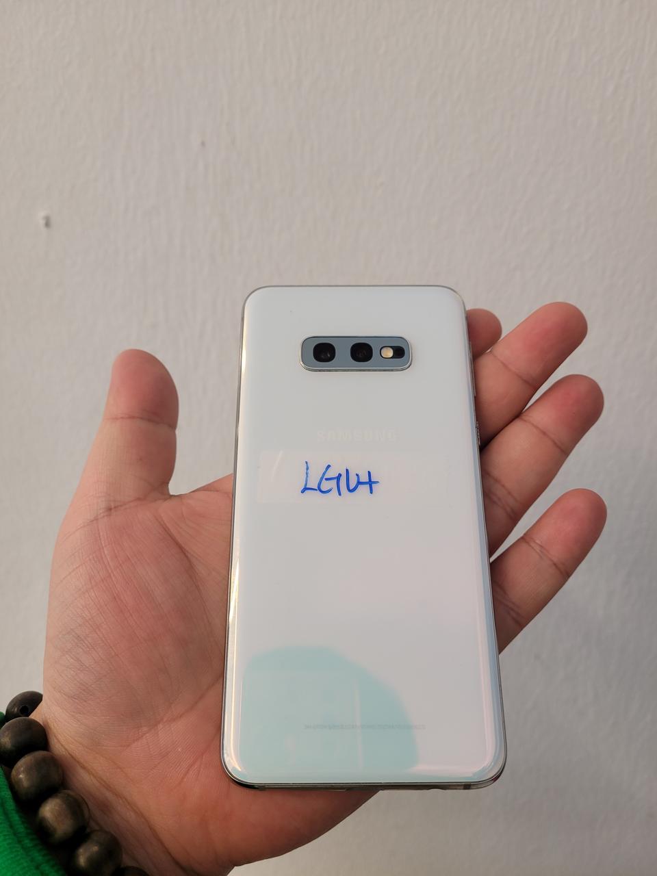 갤럭시s10e 128G 화이트 | 헬로마켓