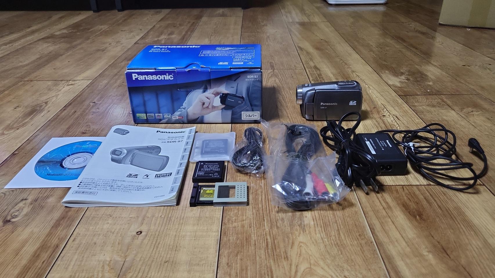 파나소닉(Panasonic) SDR-S7 캠코더 핸디캠 | 헬로마켓