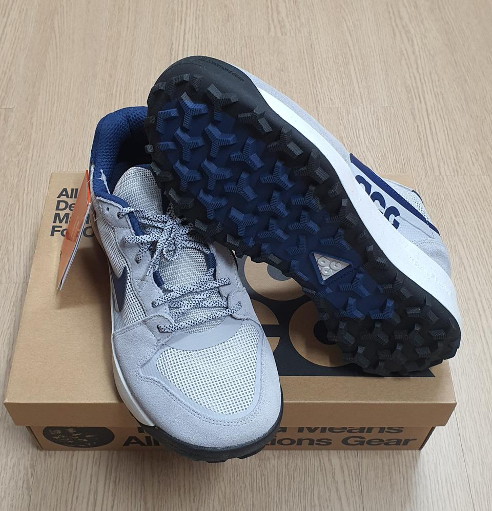 나이키 ACG 로우케이트 270사이즈 울프그레이/네이... | 헬로마켓